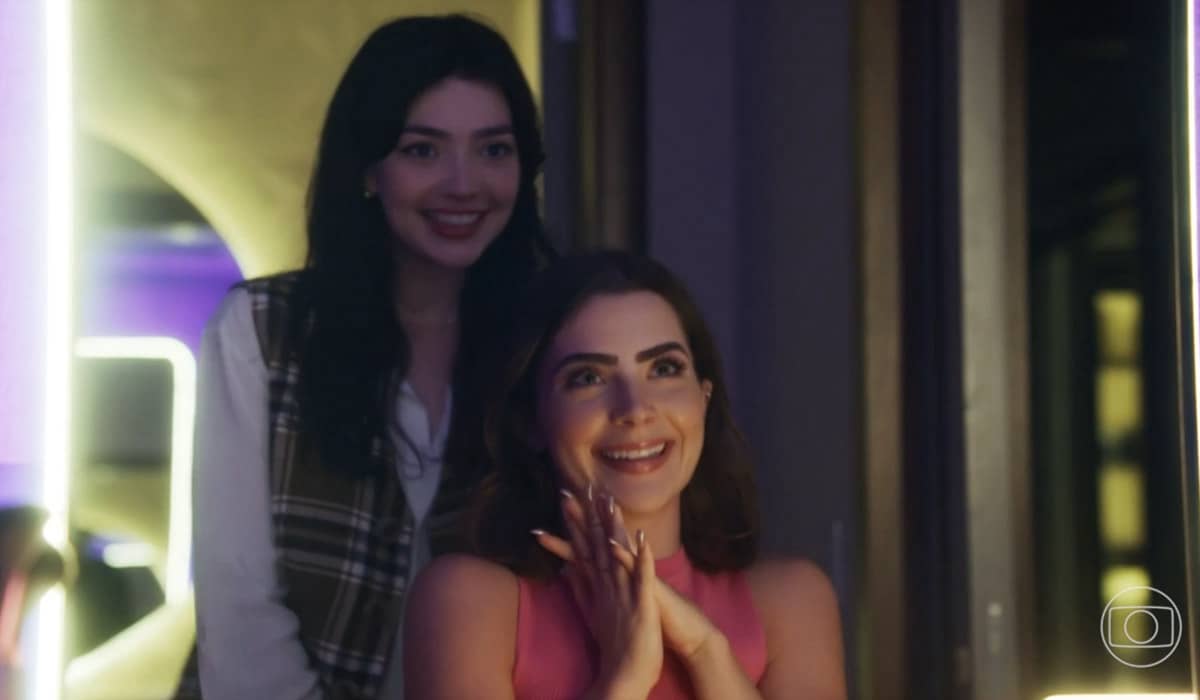 Júlia incentiva Chiara a procurar Moretti em Travessia