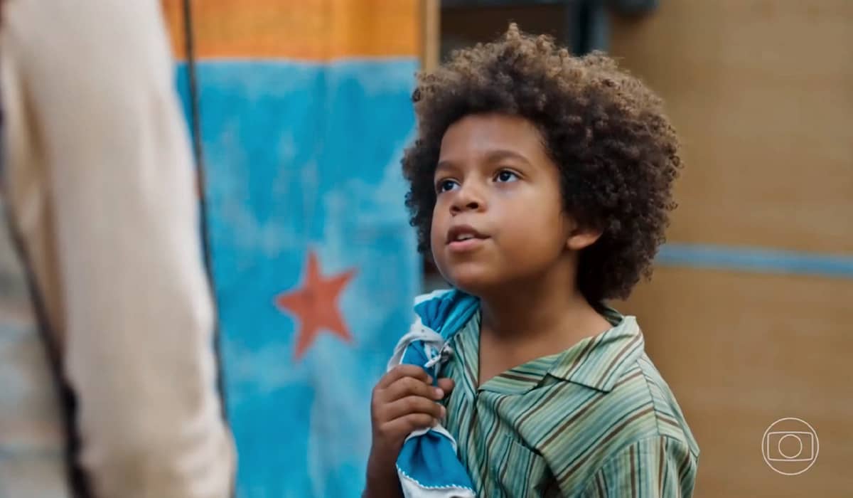 Marcelino convoca amigos para encontrar boneco de saci desaparecido em ...