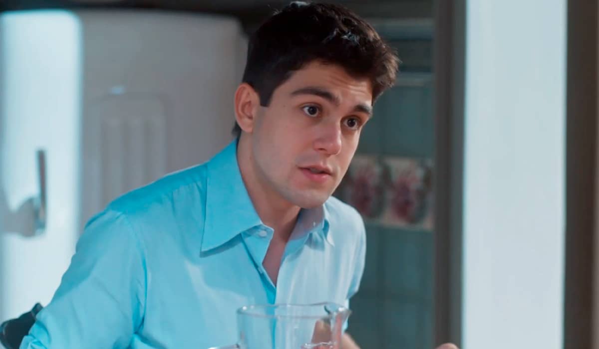 Anselmo desconta sua raiva em Verônica e pode arruinar o relacionamento ...